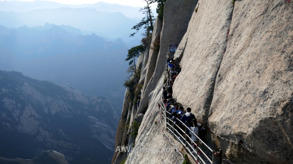 MONTE HUA (HUASHAN 华山) – Al Was Here